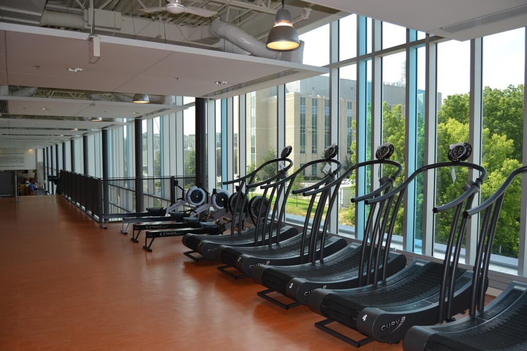 Top 10 Gyms In Karachi & Their Membership Prices - ShapeWiseFitness